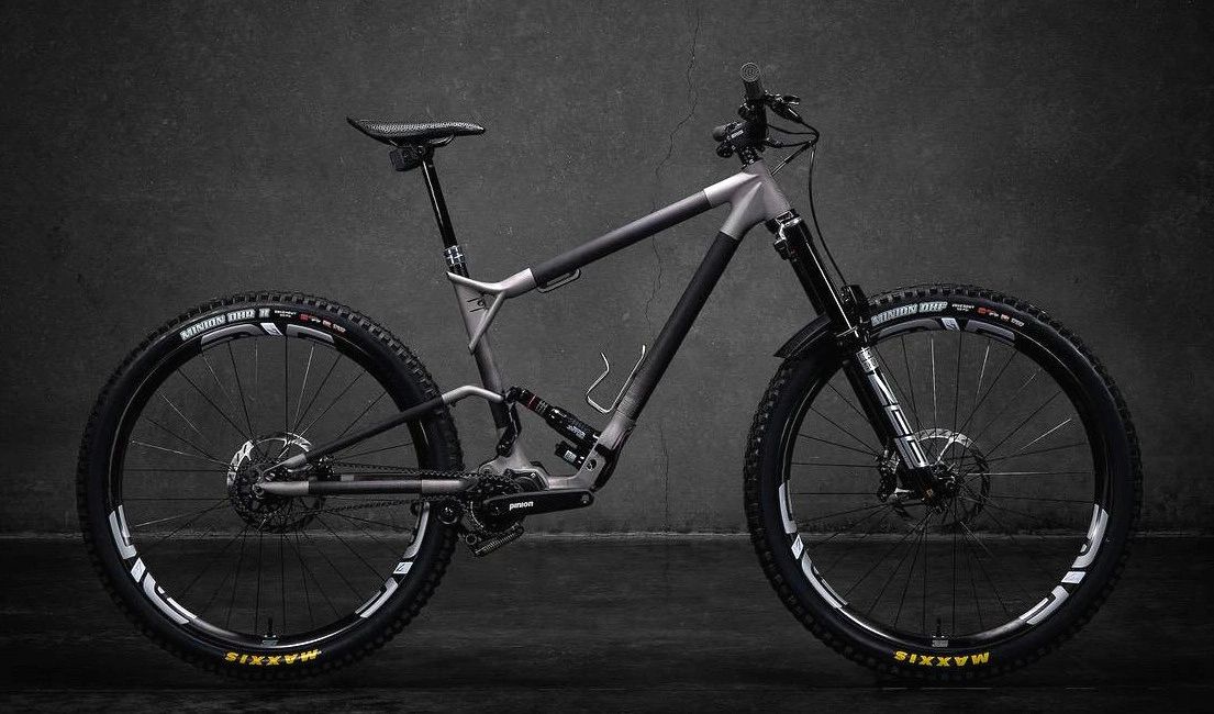 CAUSE & EFFECT; INSIDE VIRAL BIKES